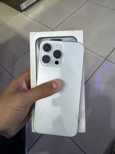 Iphone 15 pro max с гарантией