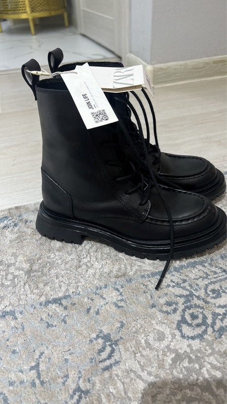 Ботинки на девочку «Zara”