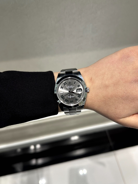 NEW Rolex Datejust 41mm Steel 126300