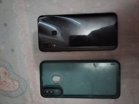 Samsung  Galaxy A30