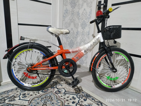 7/11 yoshga zo‘r velosiped sotiladi.