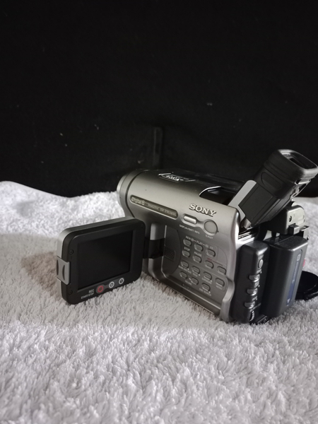 Видео камера Sony