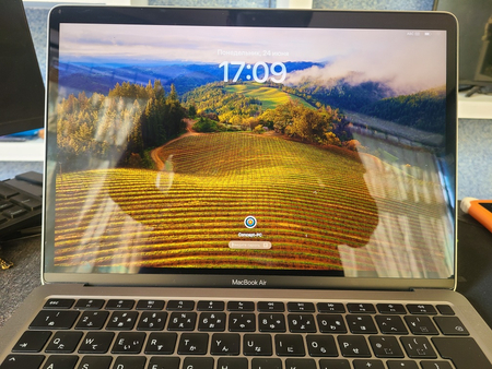 MacBook M1 16GB/256GB/ 2022