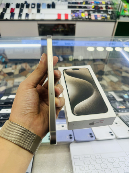 iPhone 15 Pro Max 256 gb natural