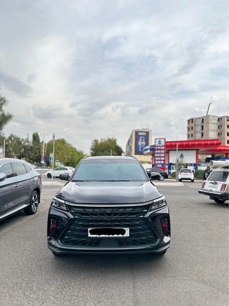 Dongfeng Fengon 580