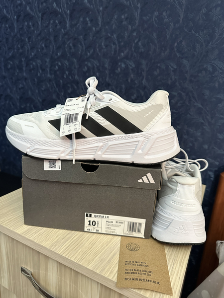 adidas ranning shoes questar 2m