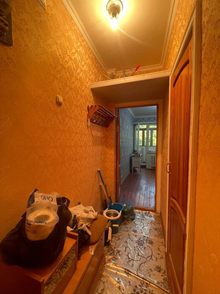 Продается квартира 1/4/4