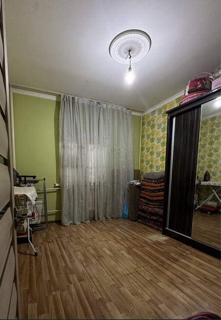 Продается квартира, своя, 3х комнатная передеанная в 4х.