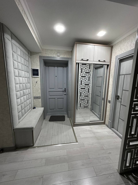 Продается 3/2/4 квартира Ц-1