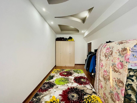 Шикарный Квартира Сотилади 5-хона 1-этаж 180м². Ор 5-Мик  Динамо калцо