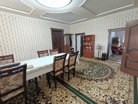 Barliq qolayliqlarga iye jay satiladi.