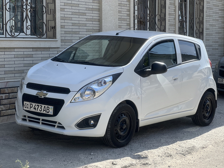 Spark sotiladi 2017 yil 2 pazitsa 53000km yurgan