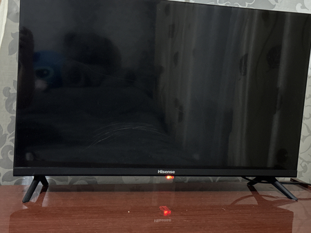 Продаю телевизор Hisense 32
