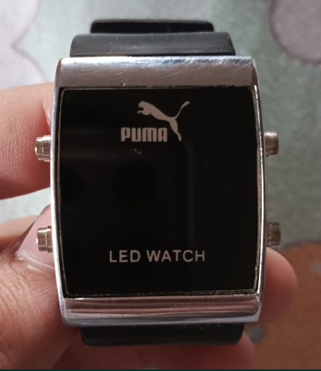 Puma led watch sotiladi