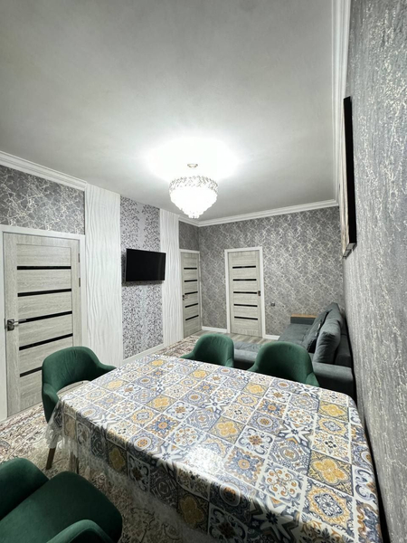 Чиланзар 14 2/3/4 балкон 1.5*6