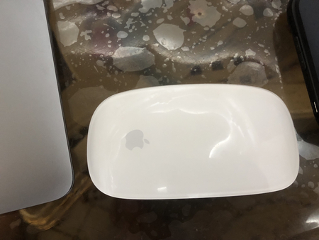 Продается Mac Book Air 13-inch With Apple M1 . 8 GB. 256 GB. SSD