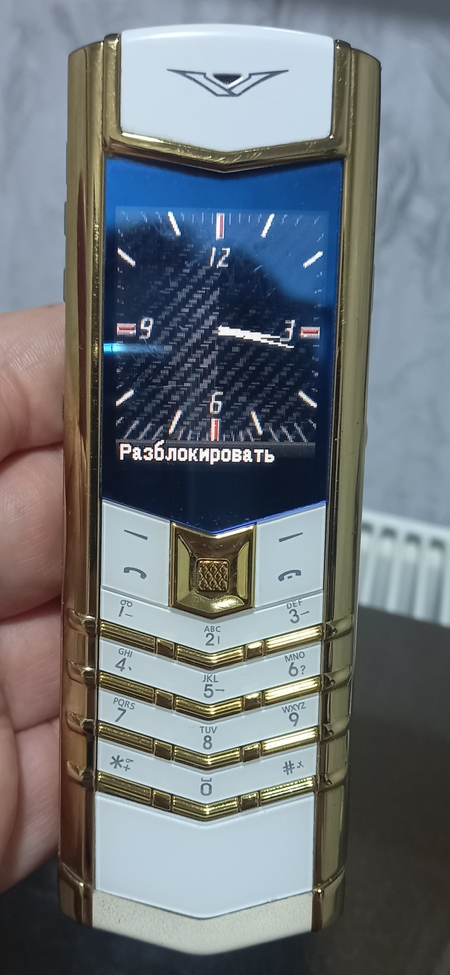 Телефон кнопочный VERTU