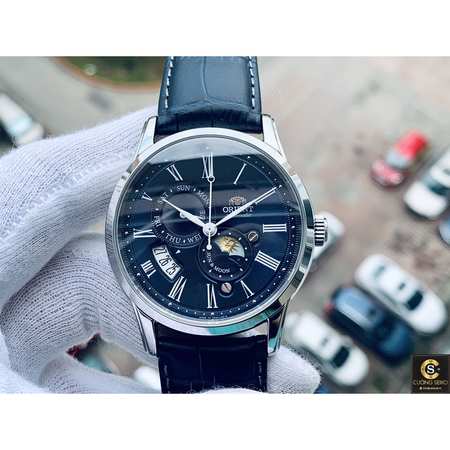 Orient. Sun moon