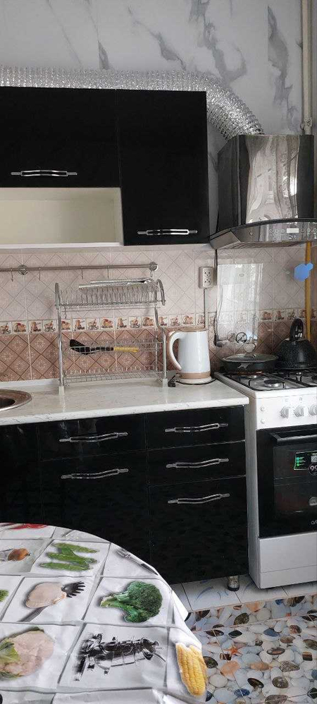 Сдам в аренду 1 ком на первом этаж 5 этаж дома, Карасу 1 БЕЗ ПОСРЕДНИК