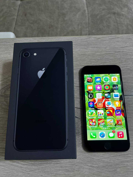 ПРОДАЁТСЯ!!! iphone 8/64gb