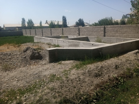Yer uchaska sotiladi 12 ming dolir