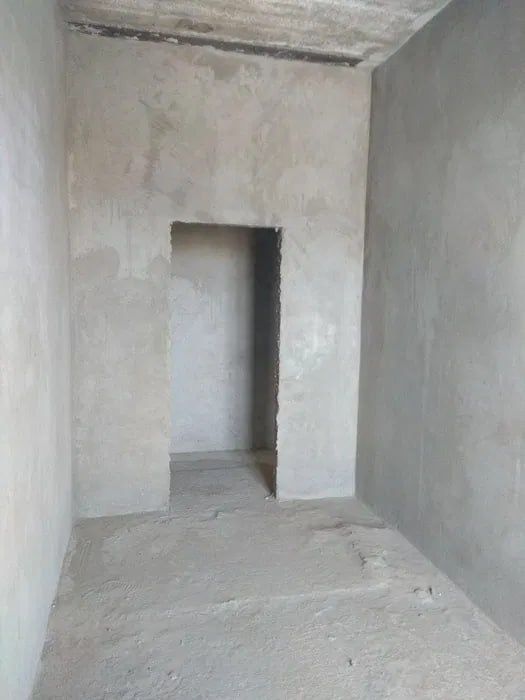 ЖК SAYRAM TOWER М.Горький  9 этаж 4 комнатная 92м2  КОРОБКА  СРОЧНО!!!