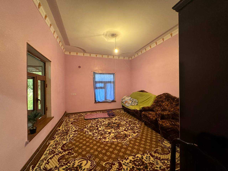 6 sotiqli tayyor hovli sotiladi.