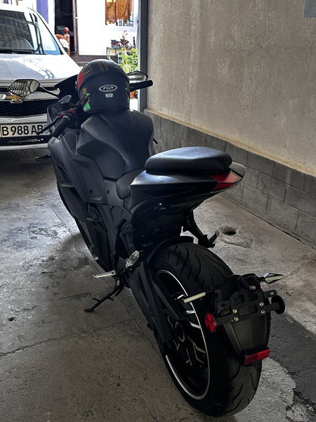 Ducatti Reprika sotiladi Elektronniy 3500W tezligi 130 Faqat naqtga