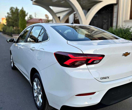 Chevrolet Onix Premier