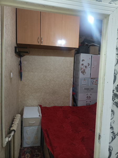 Продаётся Квартира 1 комнатная переделаная в 3  1 этаж