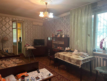 Продаётся квартира на Ц-13 под офис