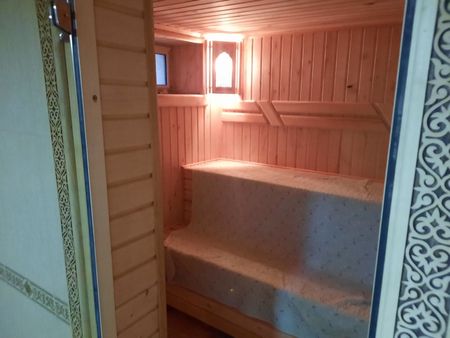 Bo'stonliq Tovoqsoyda dacha sotiladi