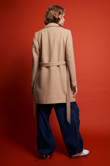 пальто h&m цвет camel Размер один S