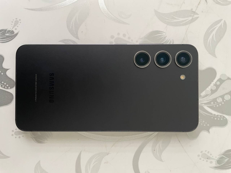 Samsung s23 8/256