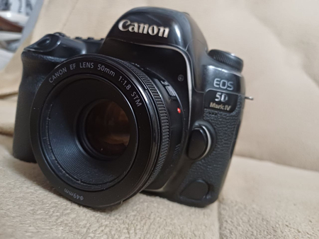 Canon mark 4 sotiladi