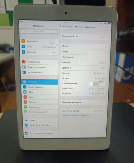 iPad 2 битый экран, рабочий, есть количество