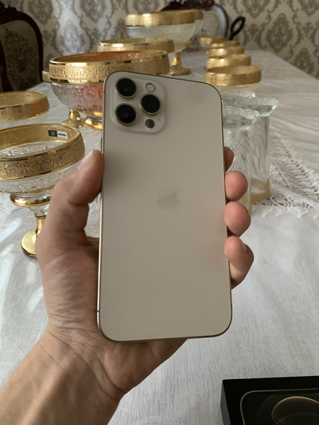 iphone 12 pro max gold kar dok borr ideal