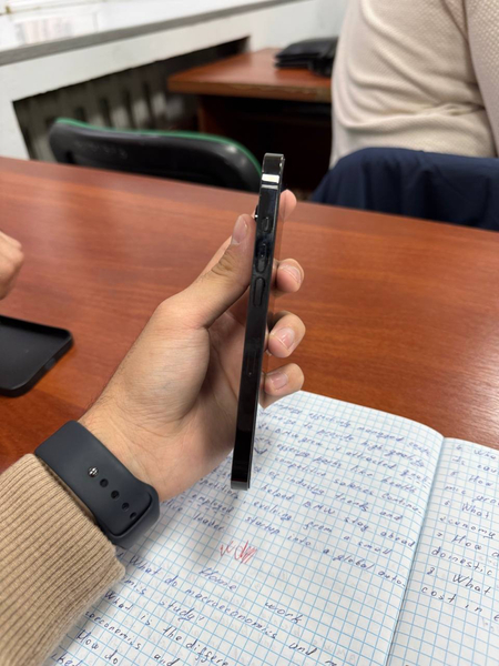 iphone 14 pro sotilad