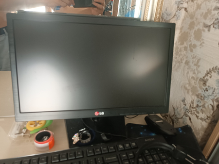 Продаю i3 8100  с монитором