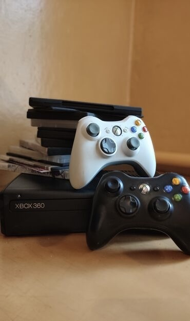 Xbox 360 в хорошем состоянии прошит дисковод