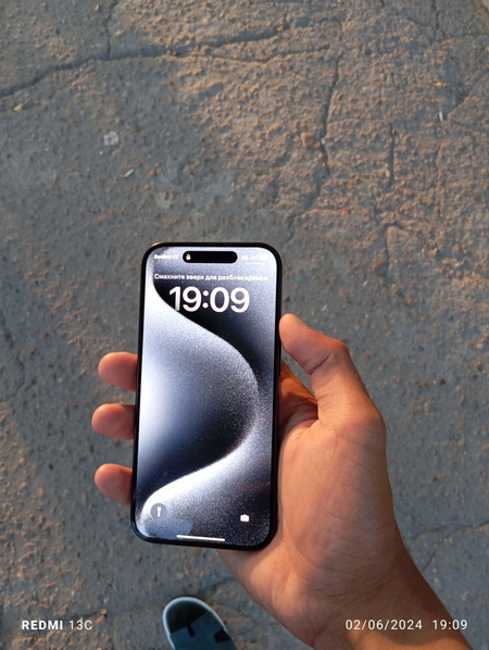 iPhone 15 pro 128