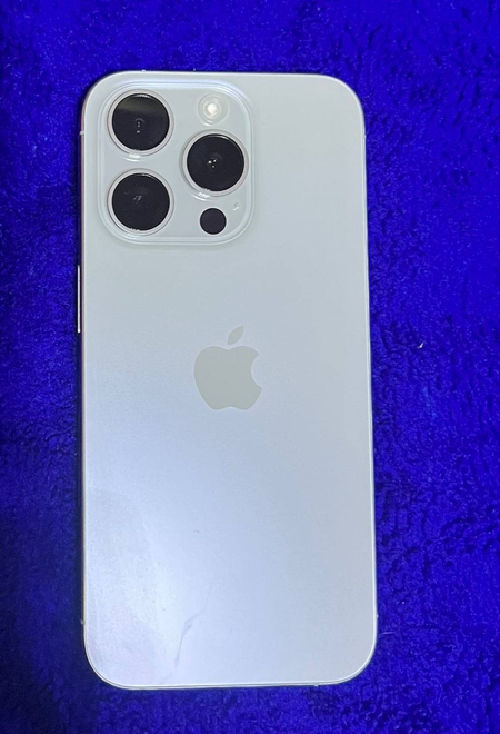 Iphone 15 pro 128 turbo Sim