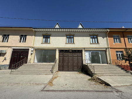 Srochno sotiladi  xovli yuldi ustida yangi masjidni oldida joylashgan