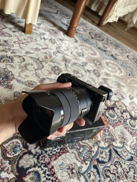 Sony A6400 kit 18-135mm в отличном состоянии