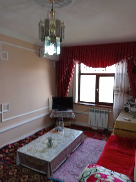 Квартира сотилади 7 митти тумани 3 хонали Заринкани оркасида