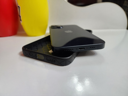 Iphone 13 LL/A Black 128GB Sastayana Qurt