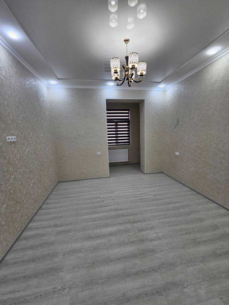 1 xonali 50m² 1-qavat uy sotiladi