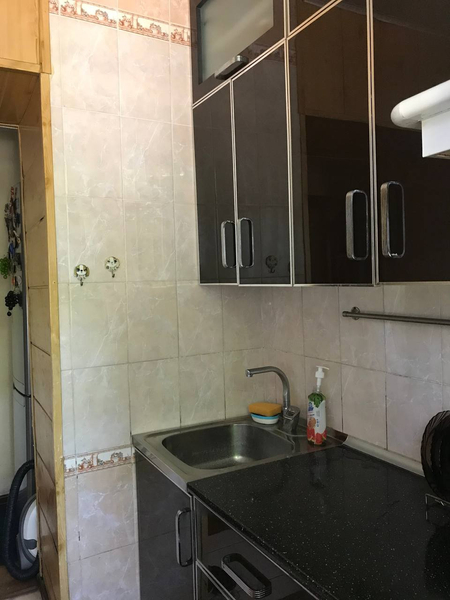 Срочно продаю 3 комнотная квартира Алмазарский район Нукус Кинотеатр