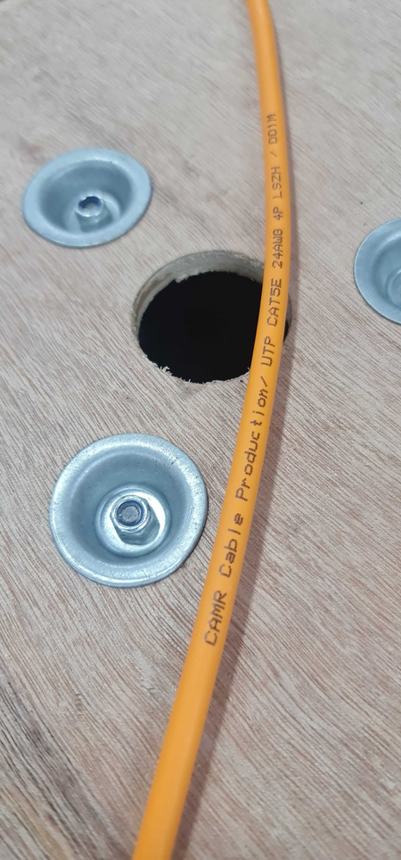Сетевой кабель LSZH/UTP/CAT.5E/ORANGE/305м