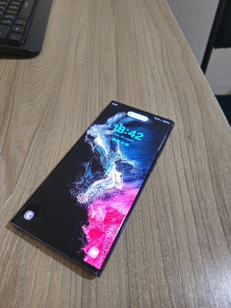 S 22 ultra 12 ga 512.zaryadi 1 kunga yetadi